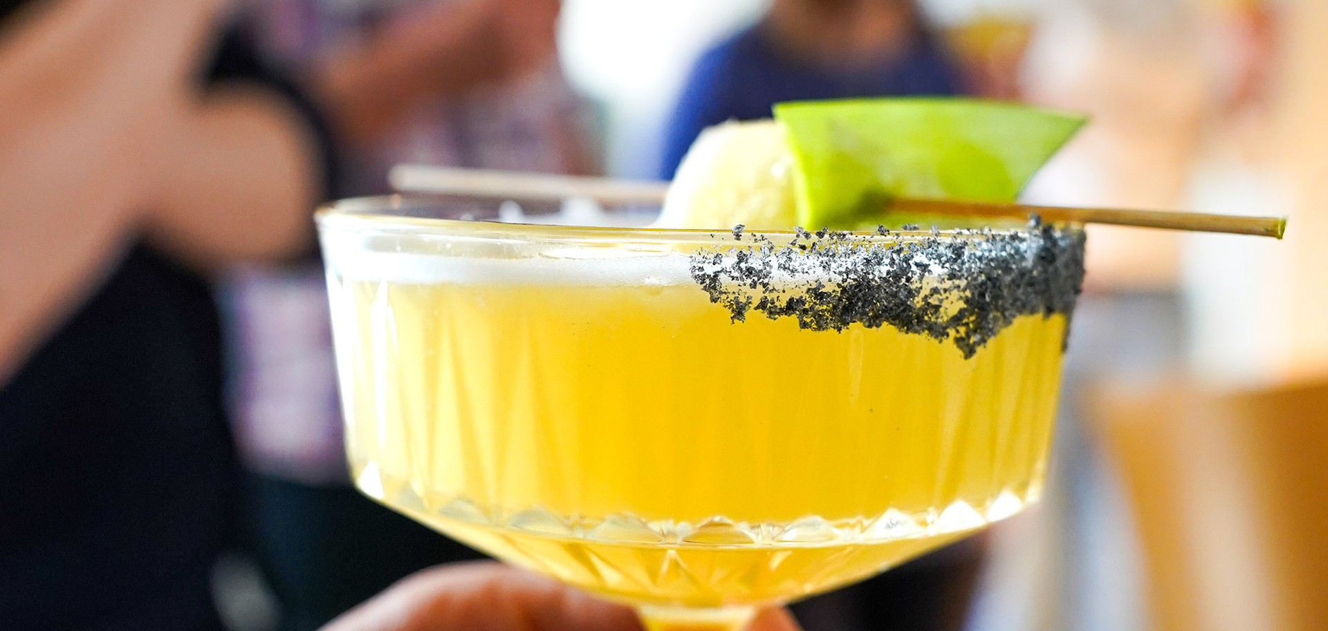 Så gör du Panangs egen cocktail Piña Agria - Panang Kommunikation AB
